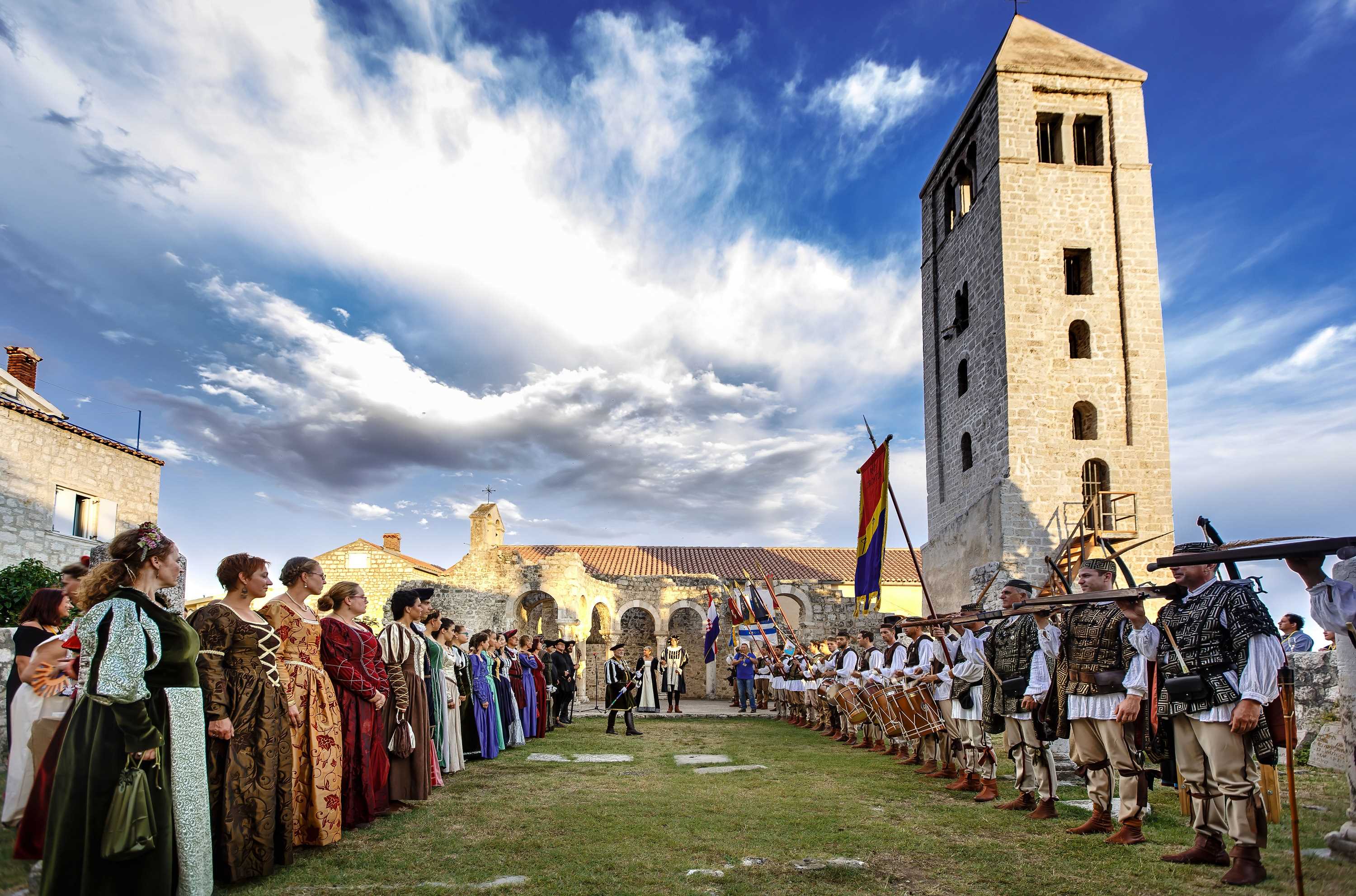 Visit Kvarner | Rabska Fjera - the first and largest medieval summer ...